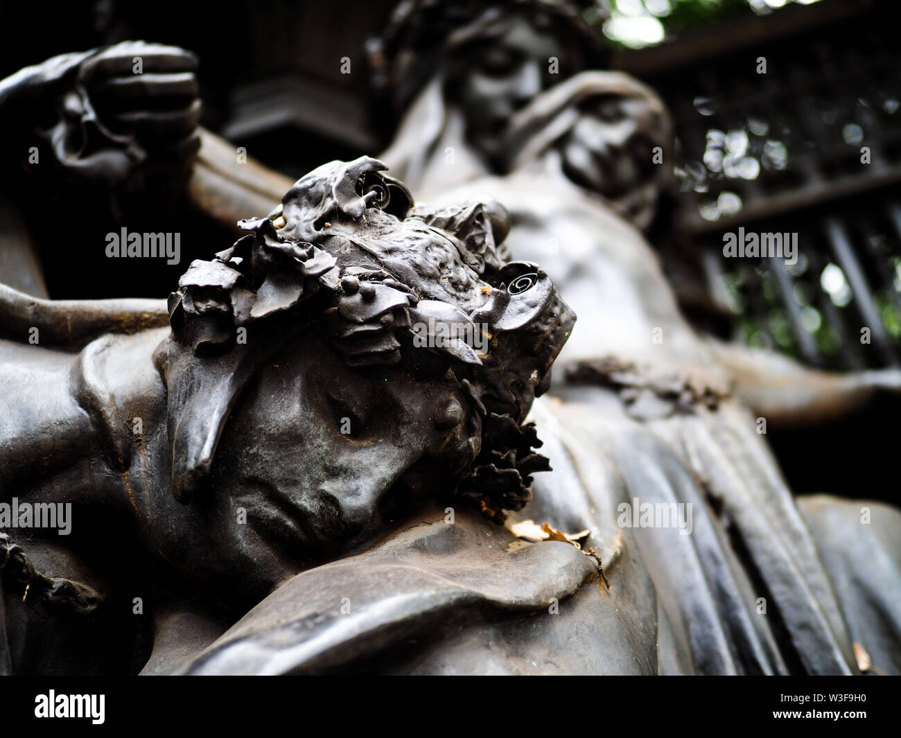 Queen Alexandra Memorial Stock Photo - Alamy
