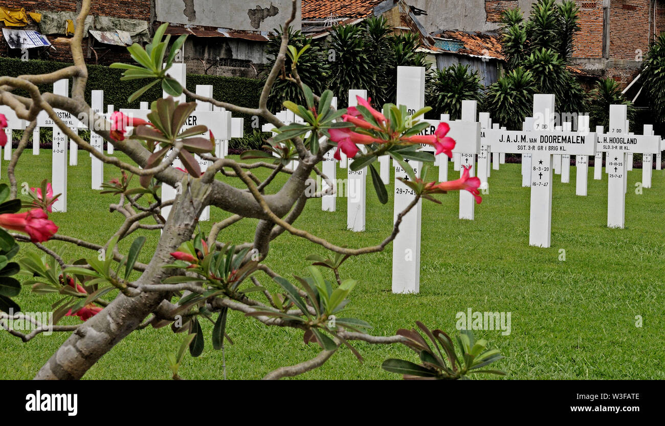 Jakarta war cemetery hi-res stock photography and images - Alamy