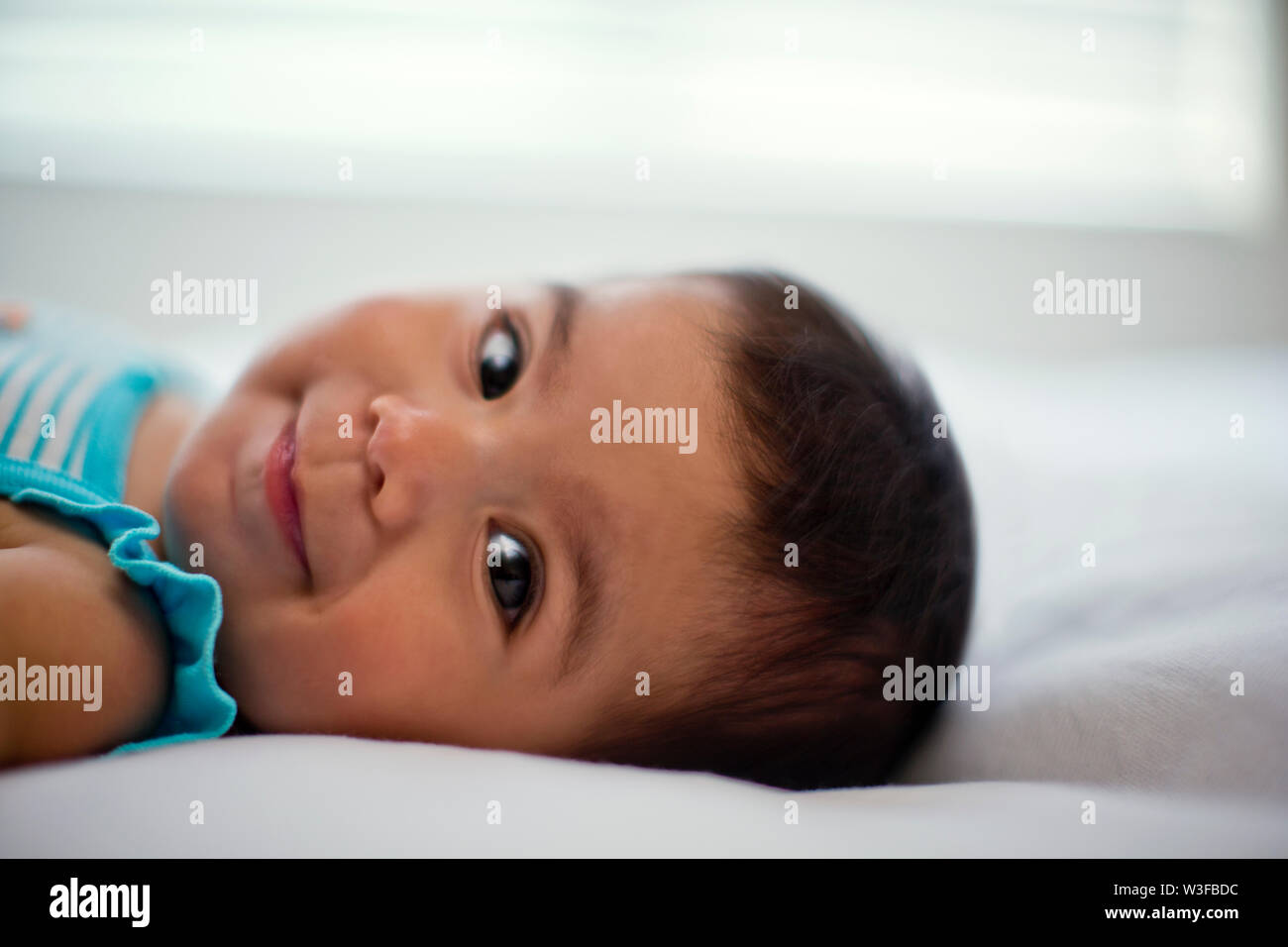 Portrait of a happy baby girl Stock Photo - Alamy