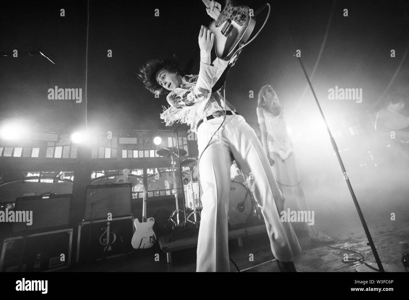 Starcrawler hi-res stock photography and images - Alamy