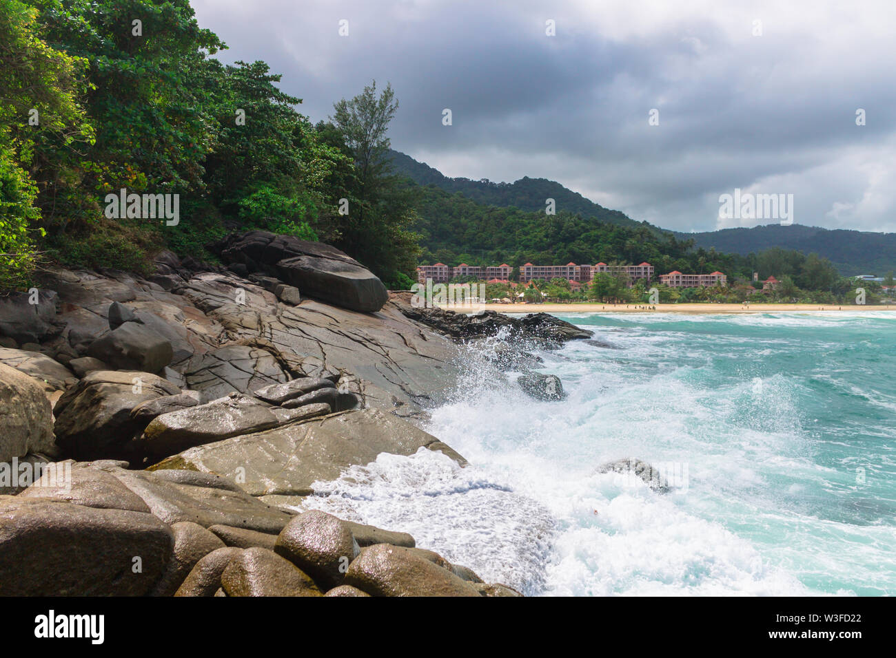 Blue sea beating against rocks hi-res stock photography and images - Alamy