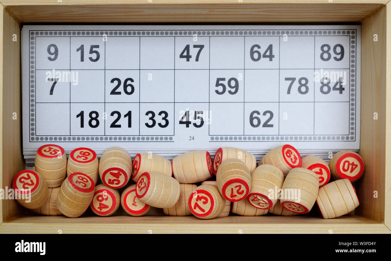 lotto set in wooden box, cards and kegs Stock Photo - Alamy