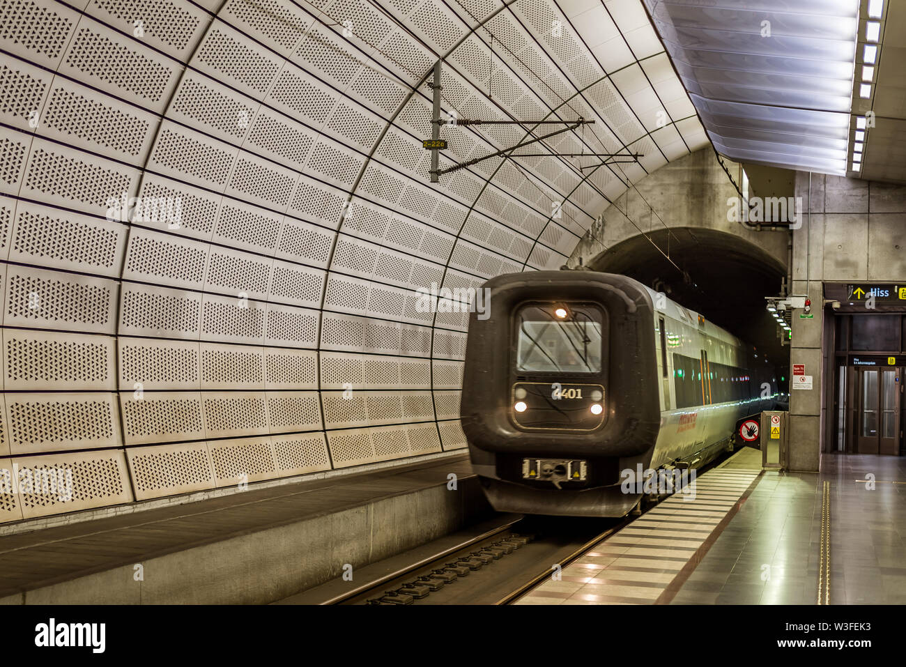 Train station triangeln hi-res stock photography and images - Alamy