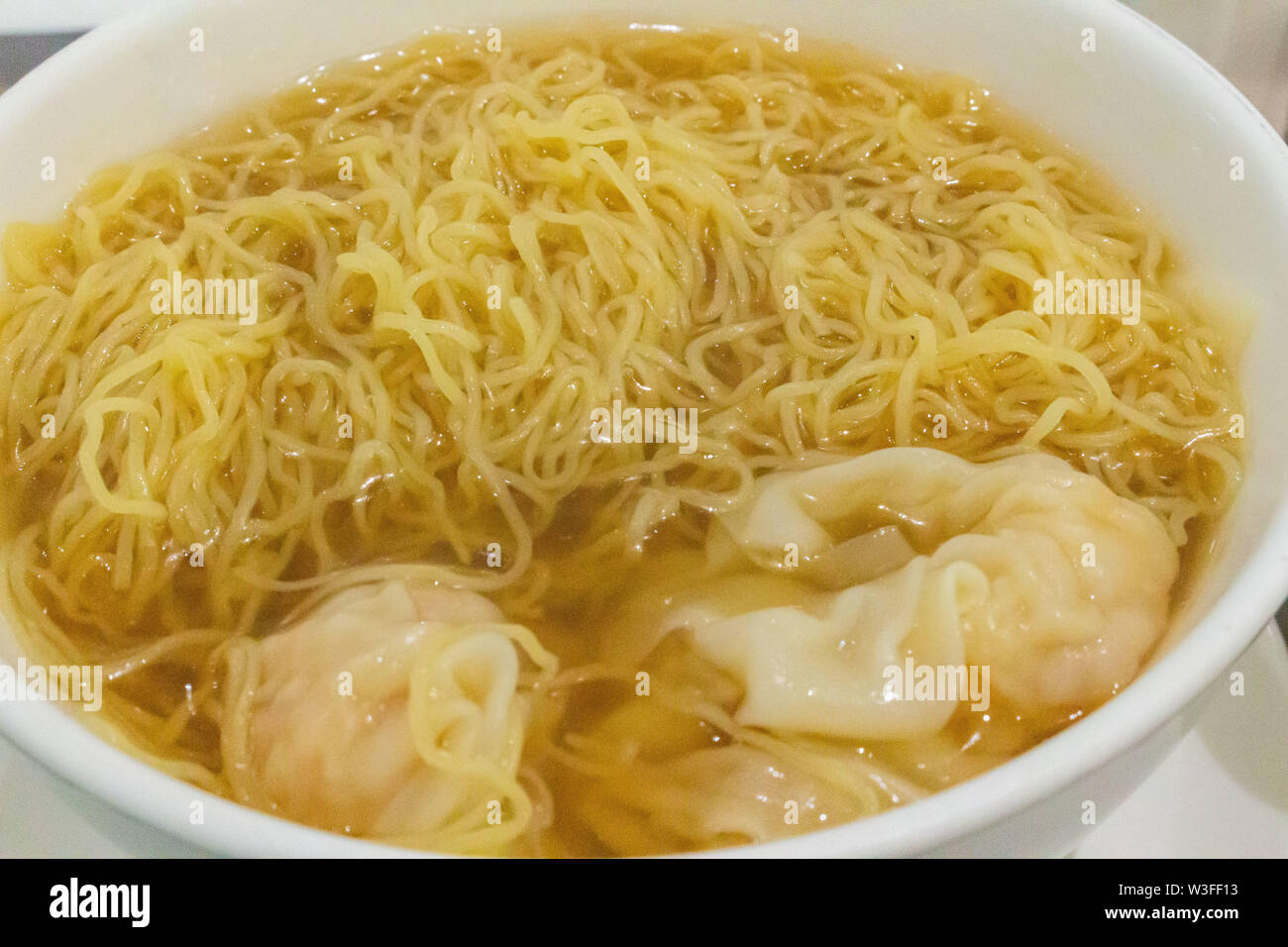 Wantan noodle soup Stock Photo - Alamy