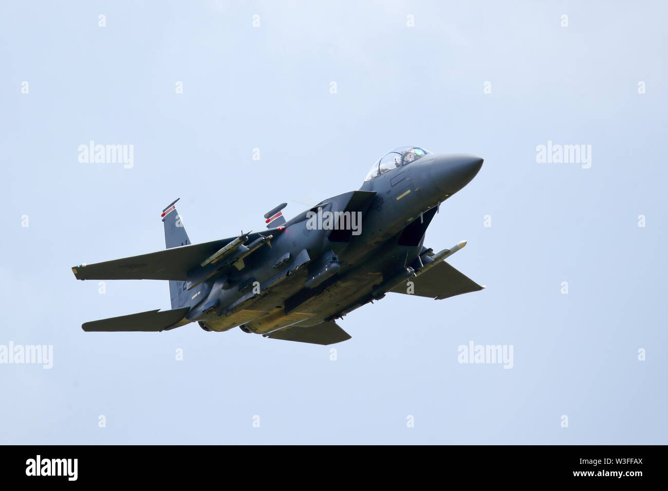 A F-15 Eagle landing at RAF Lakenheath, UK Stock Photo - Alamy