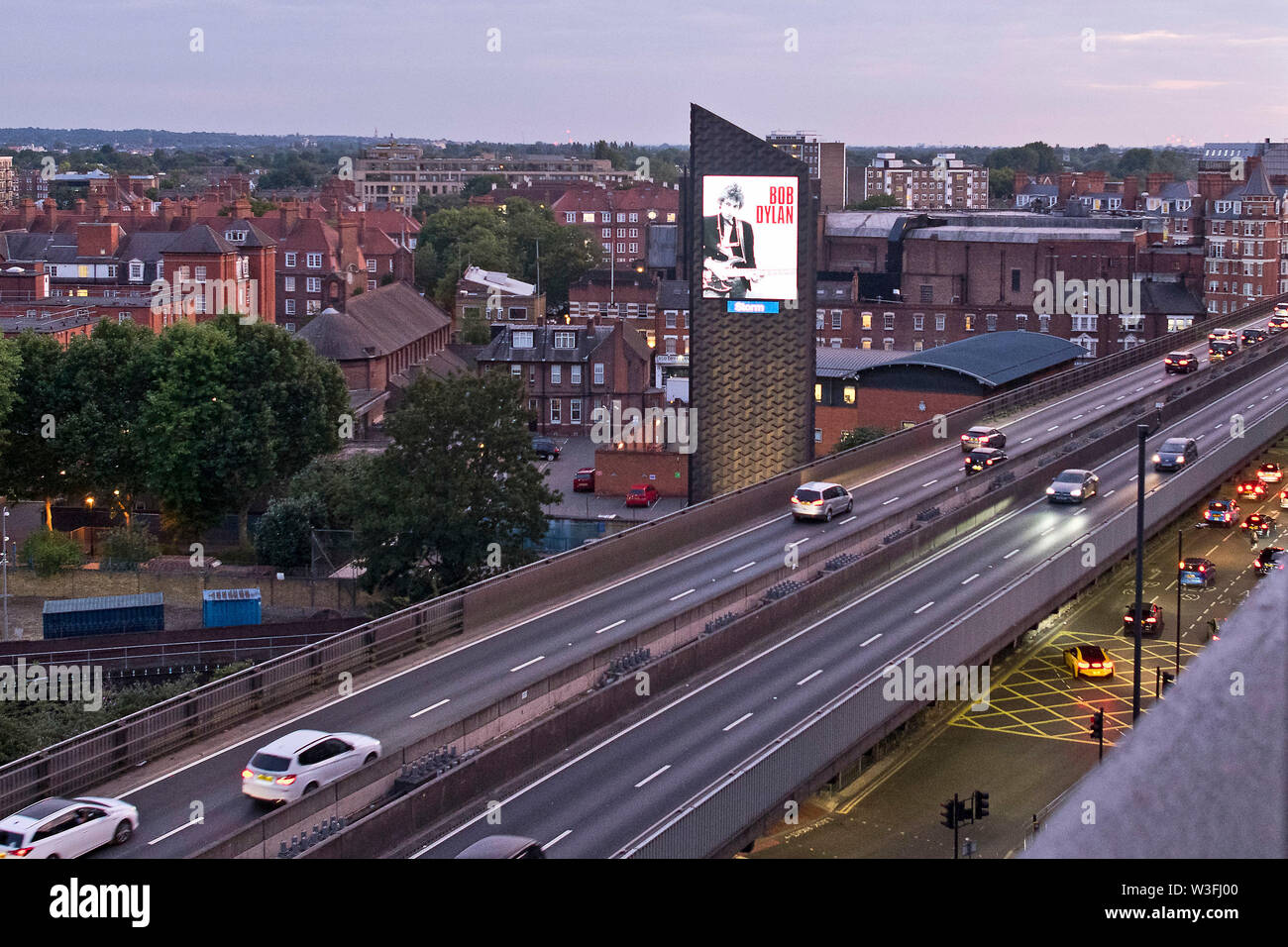 A4 flyover hi-res stock photography and images - Alamy