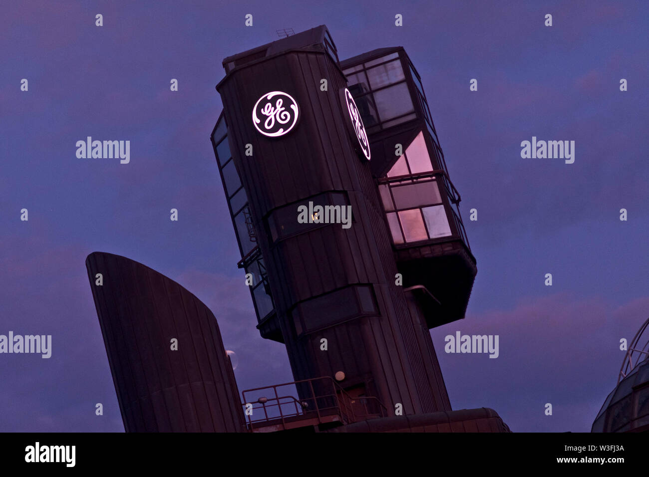 The ark hammersmith hi-res stock photography and images - Alamy