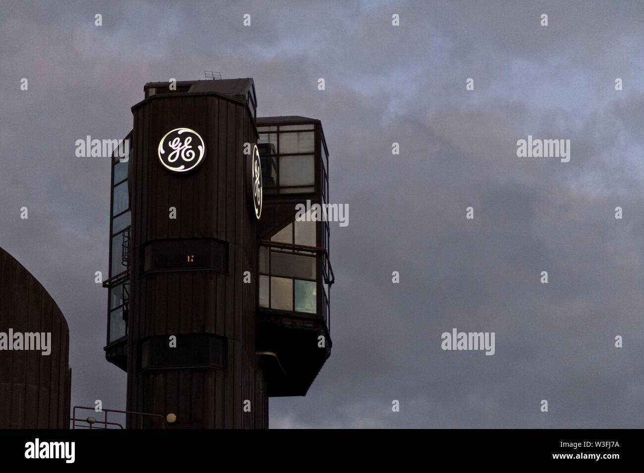 The ark hammersmith hi-res stock photography and images - Alamy