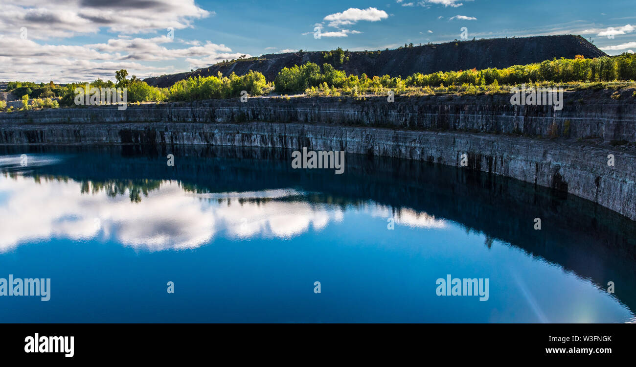 Strata of clouds hi-res stock photography and images - Alamy