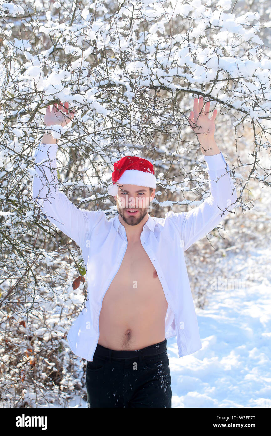 Athlete with muscular torso outdoors Stock Photo - Alamy