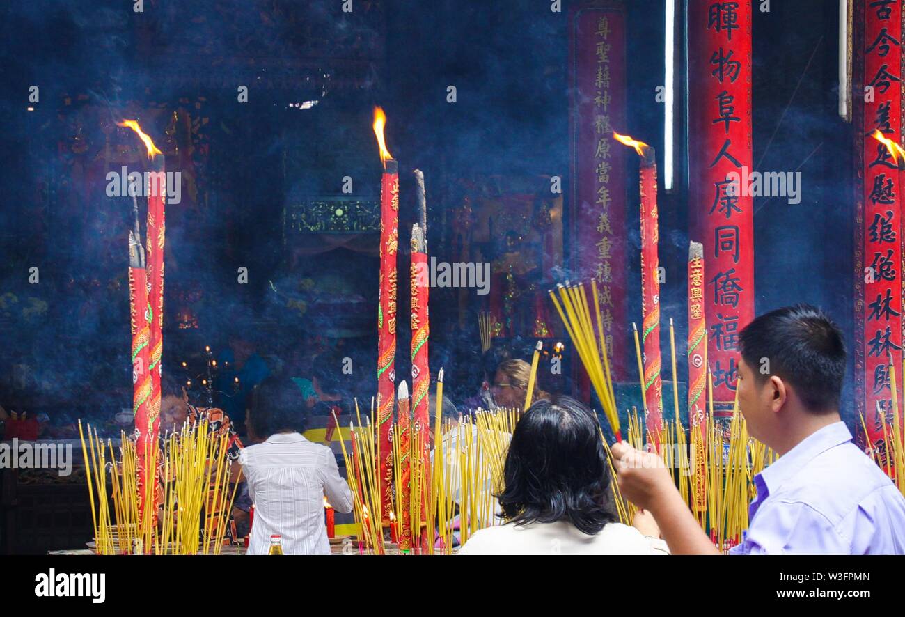 Hanging incense burner hi-res stock photography and images - Alamy