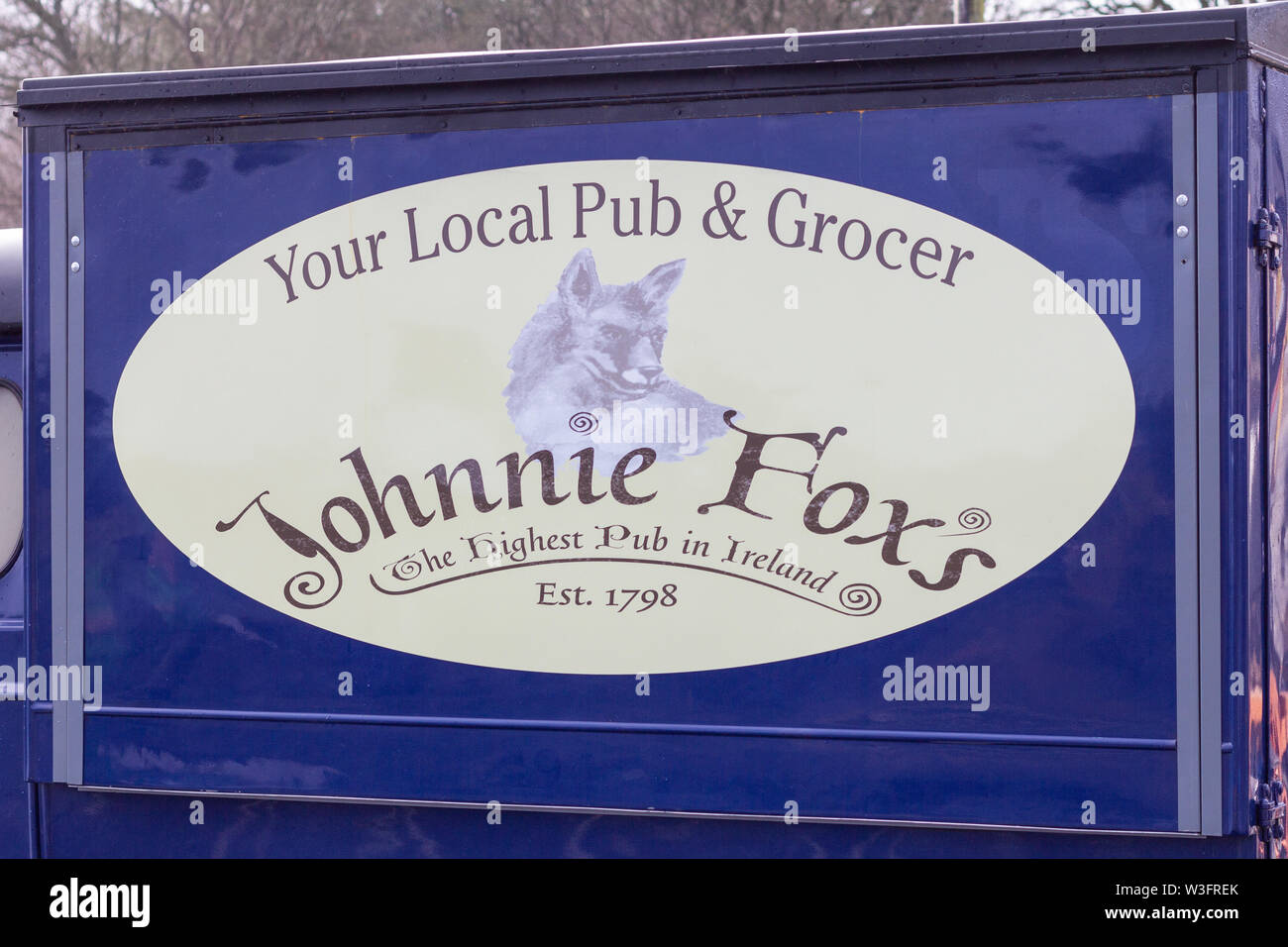 Johnnie foxs pub hi-res stock photography and images - Alamy