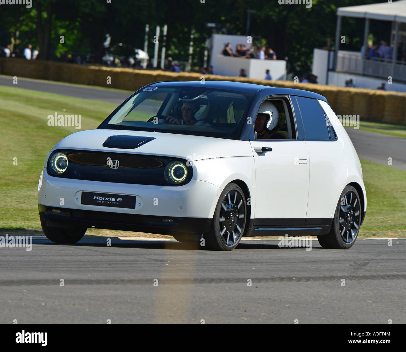 Goodwood festival of speed hill climb record hi-res stock photography ...