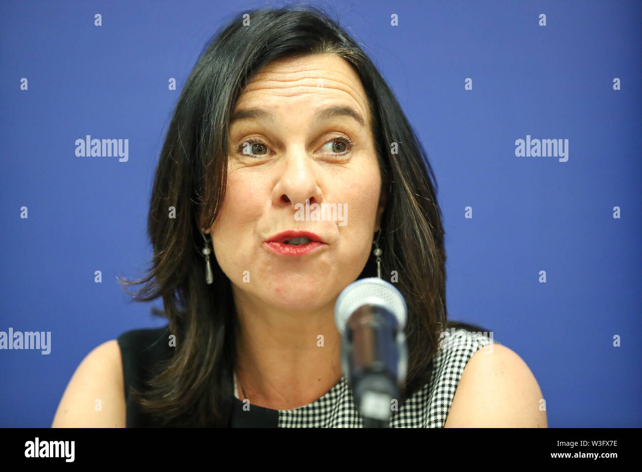 Valerie plante hi-res stock photography and images - Alamy Valerie plante hi-res stock photography and images - Alamy