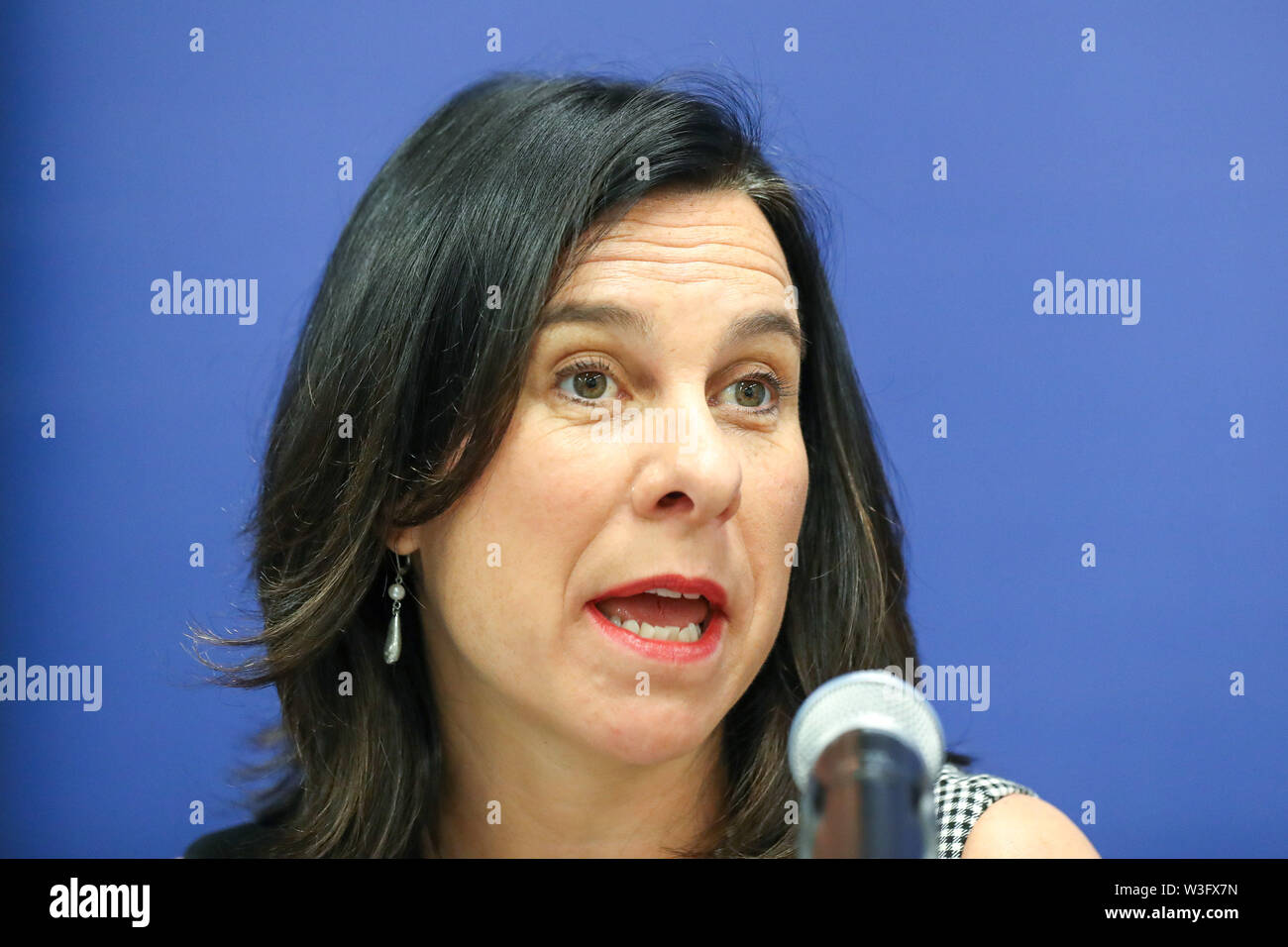 Valerie plante hi-res stock photography and images - Alamy Valerie plante hi-res stock photography and images - Alamy