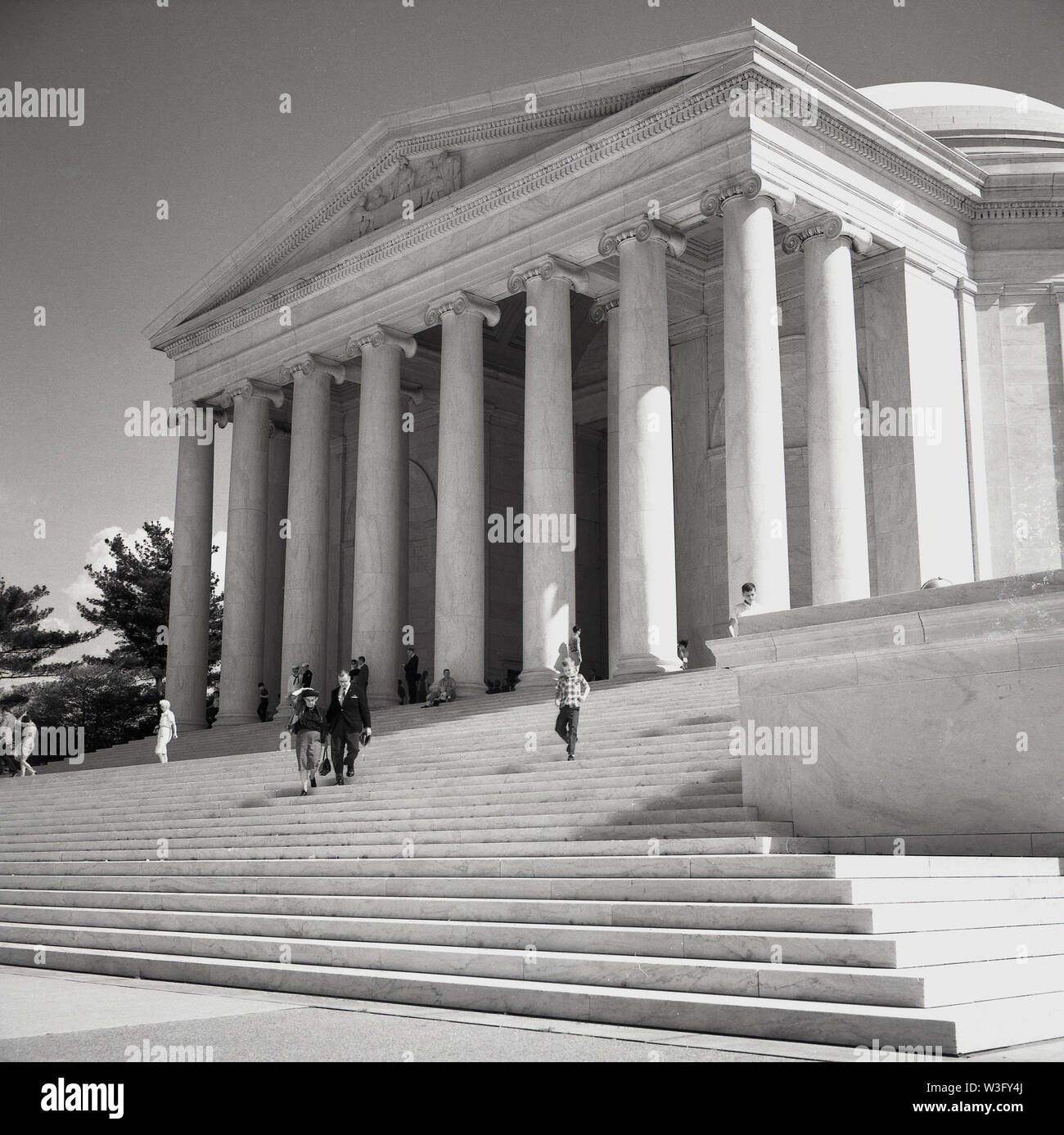 1960s, historical, people on the steps outside the grand columned ...
