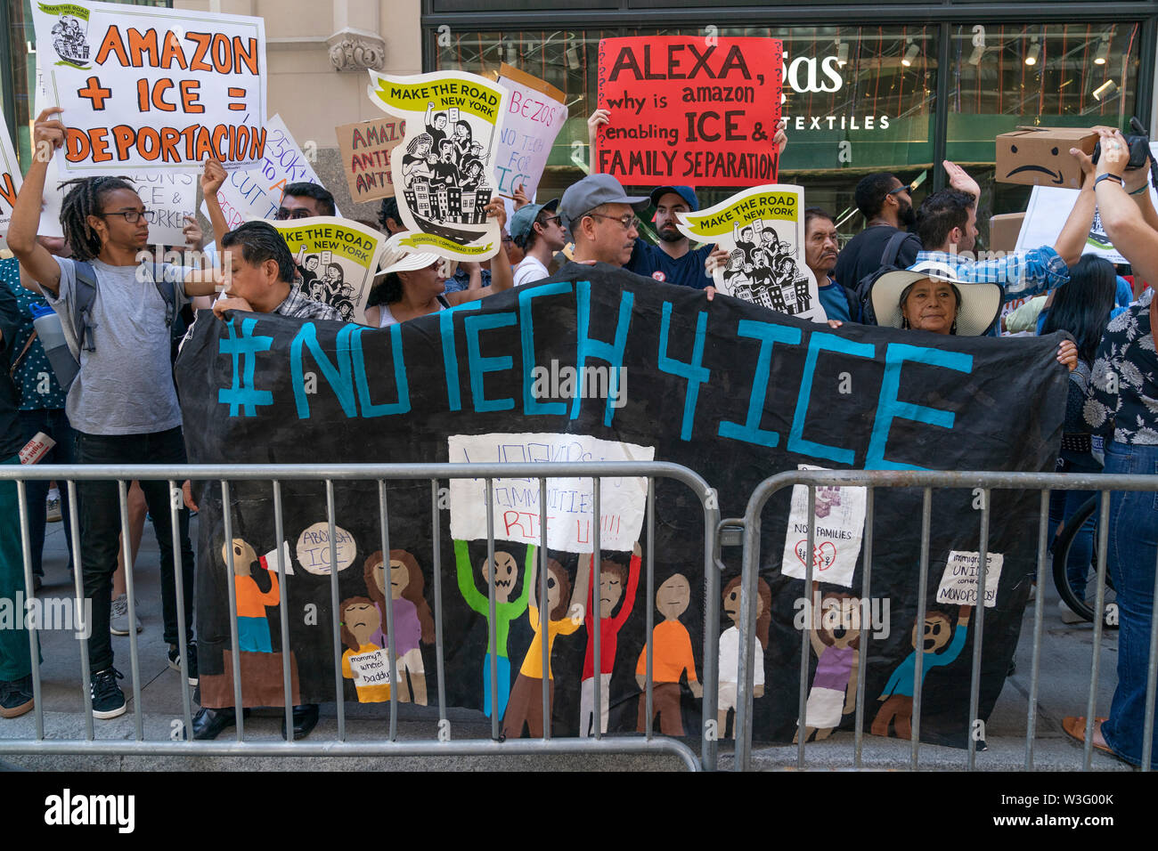 Poor working conditions hi-res stock photography and images - Alamy