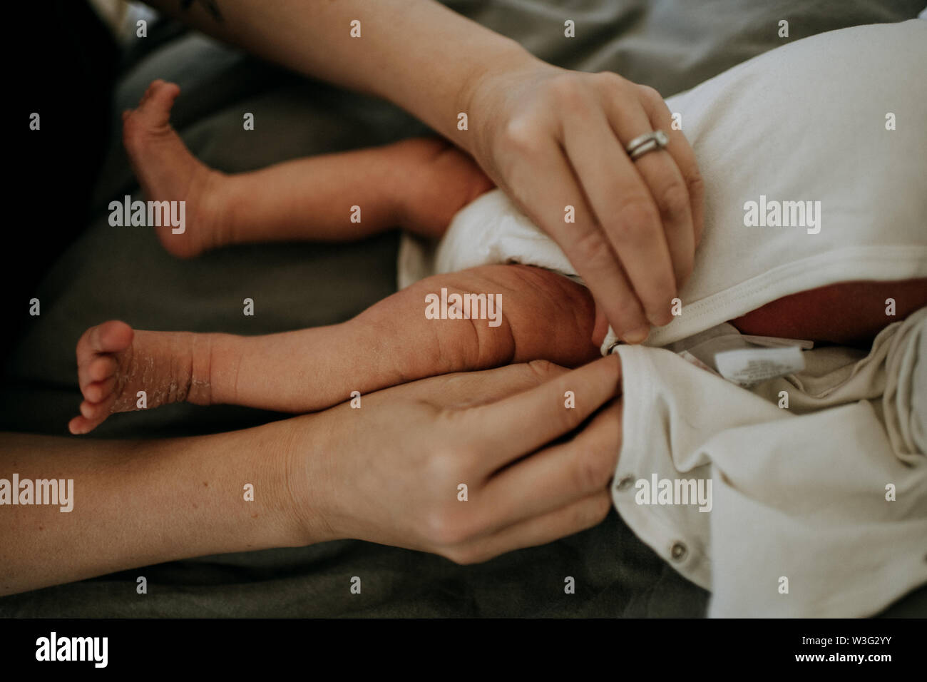 Baby thighs hi-res stock photography and images - Alamy