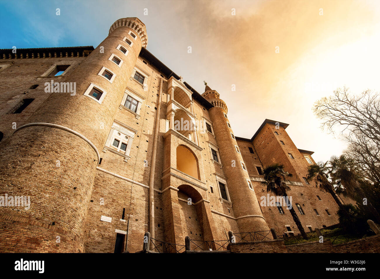 Italian Renaissance Columns Stock Photos & Italian Renaissance Columns ...