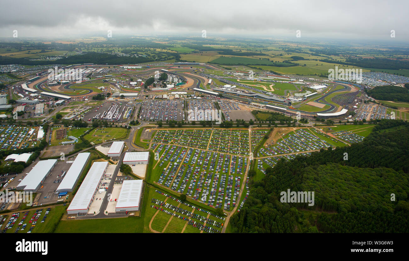At silverstone woodlands campsite hi-res stock photography and images ...