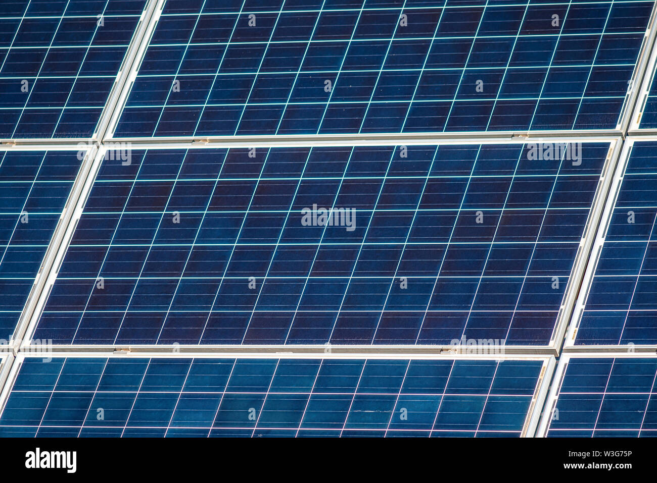 Solar Energy solar cell connections, silicon and encapsulant a nice ...