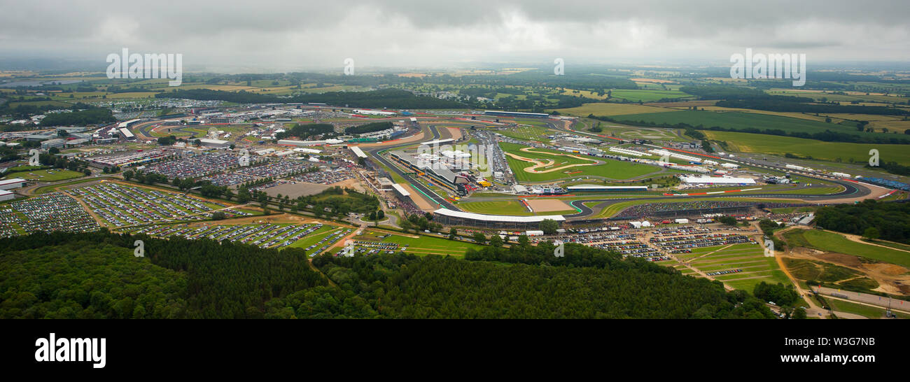 At silverstone woodlands campsite hi-res stock photography and images ...