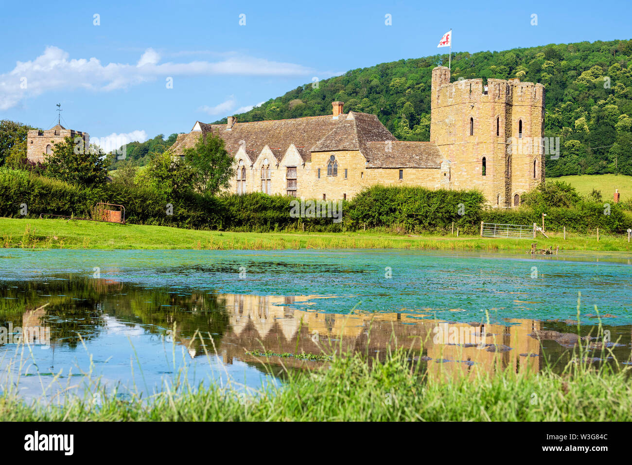 Stokesay castle hi-res stock photography and images - Alamy