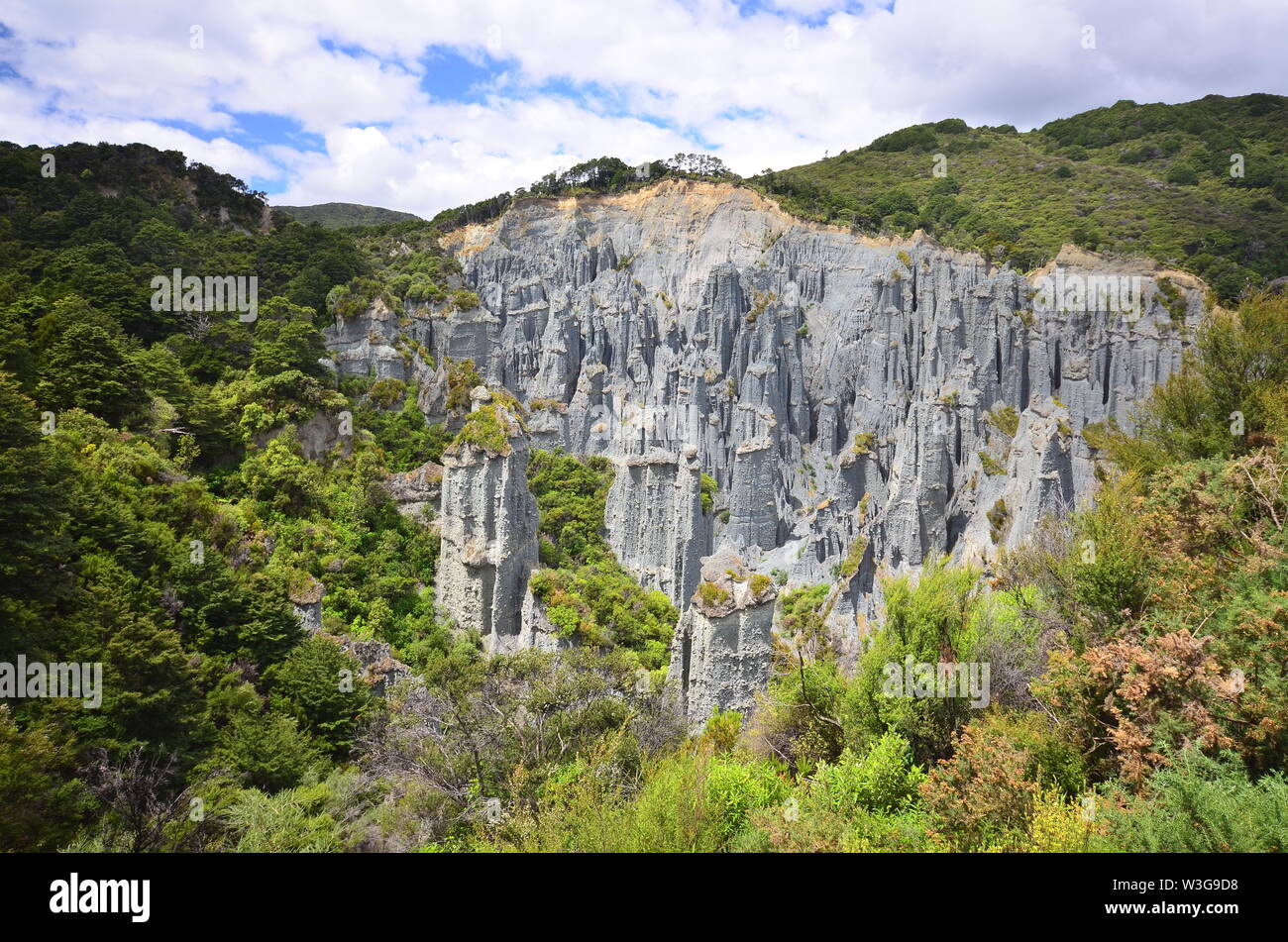Pinnacles new zealand hi-res stock photography and images - Alamy