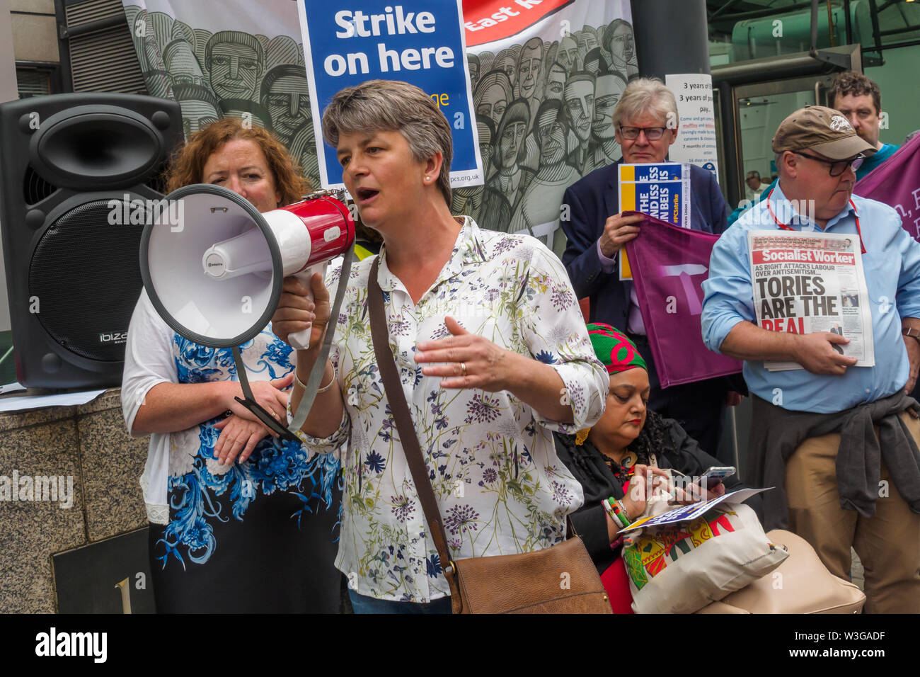 Proper joint hi-res stock photography and images - Alamy