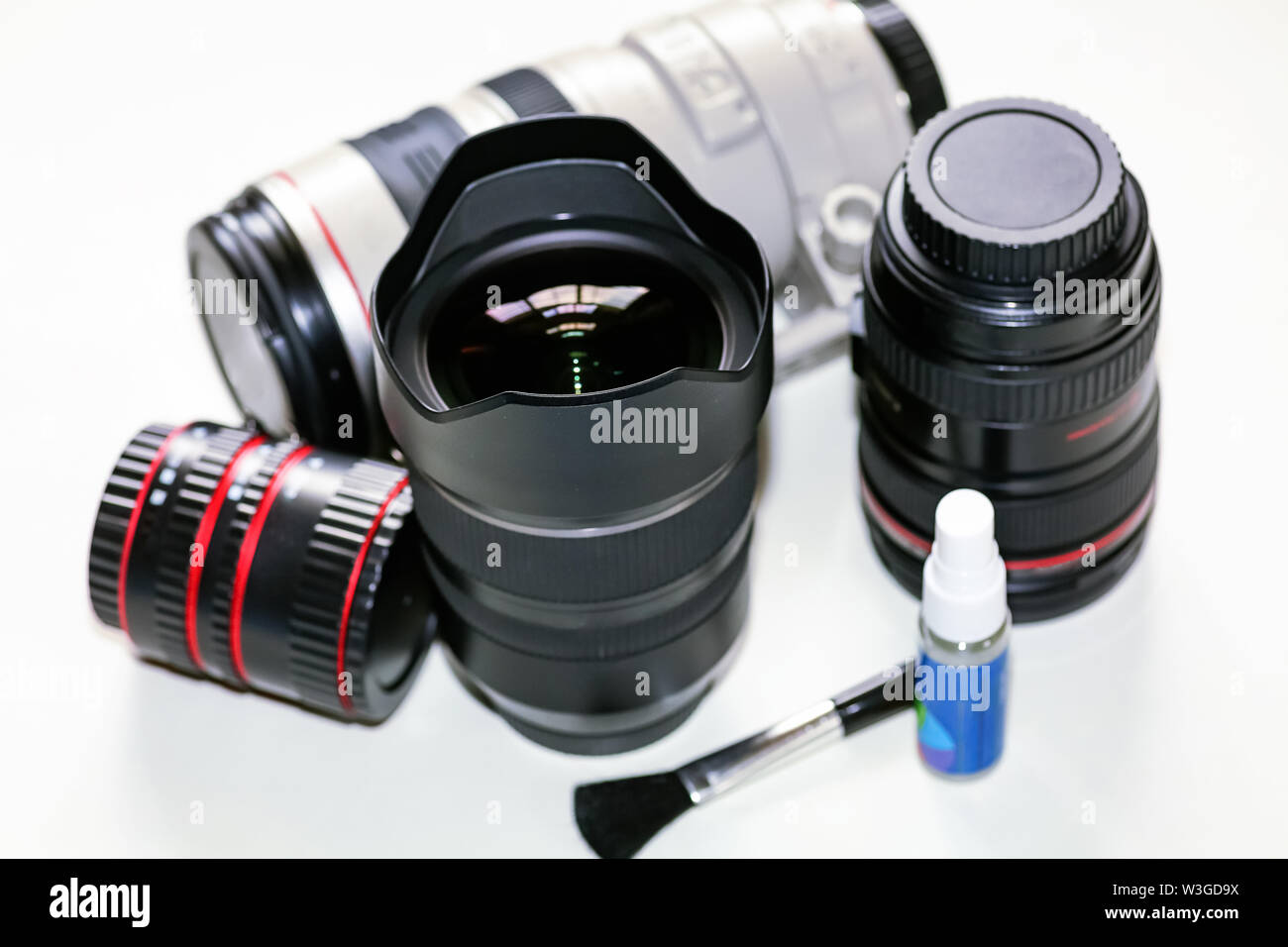 100 400mm lens hi-res stock photography and images - Alamy