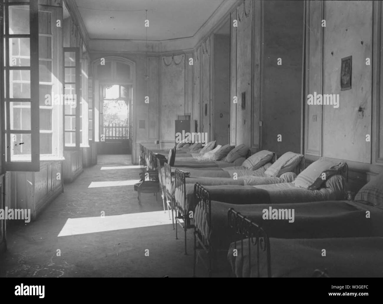 Château de Mazères - Hôpital sanitaire 1917 Stock Photo - Alamy