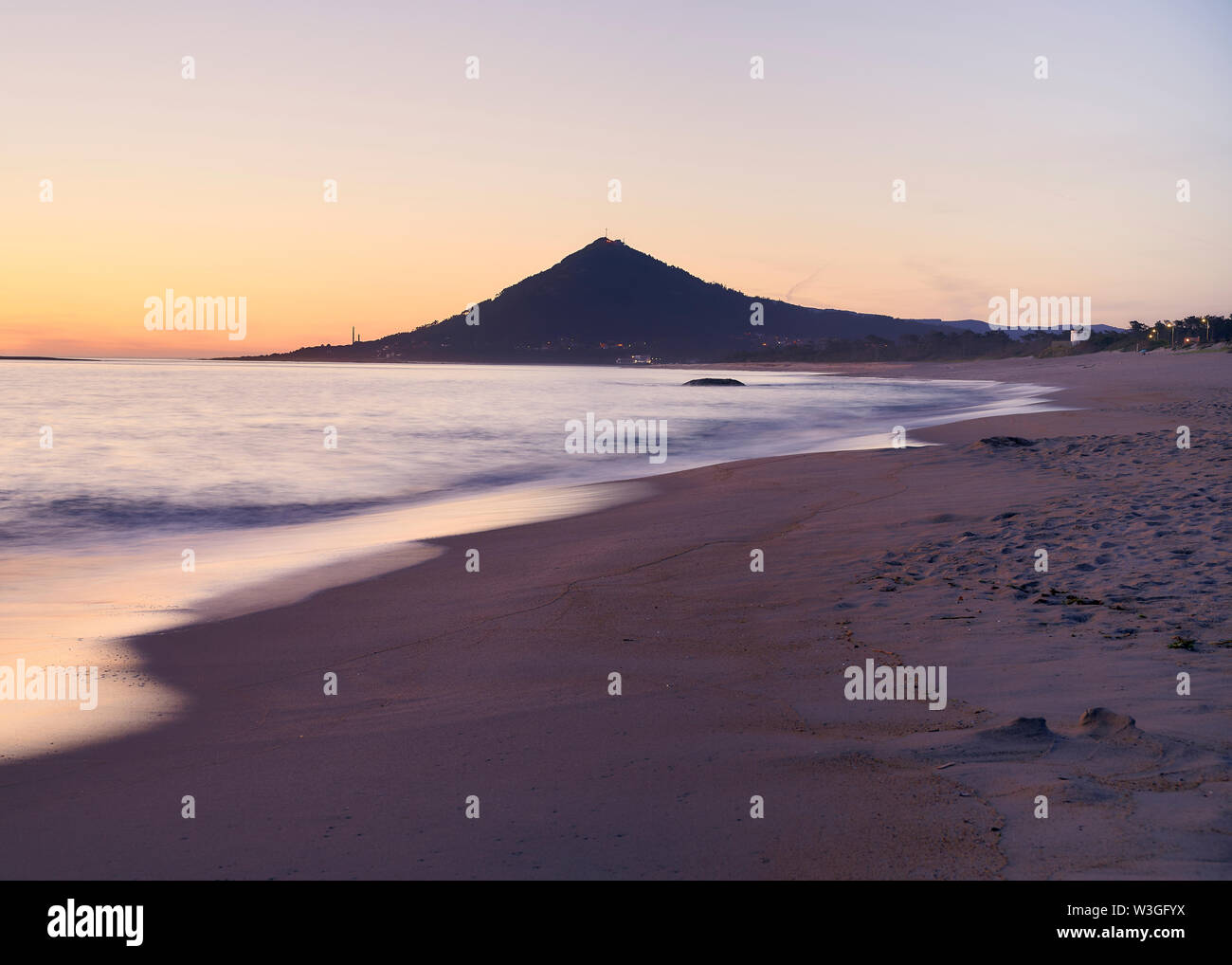 Portugal moledo beach hi-res stock photography and images - Alamy