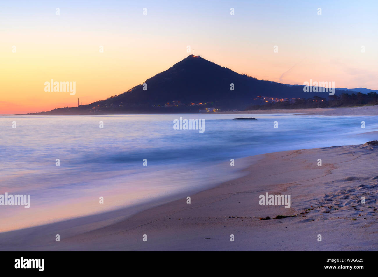 Portugal moledo beach hi-res stock photography and images - Alamy