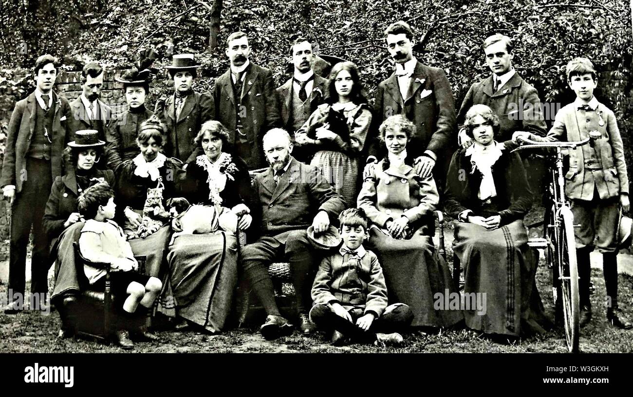 Garden party 1900 hi-res stock photography and images - Alamy