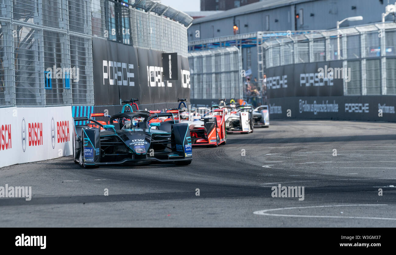 Electric racing cars hi-res stock photography and images - Alamy