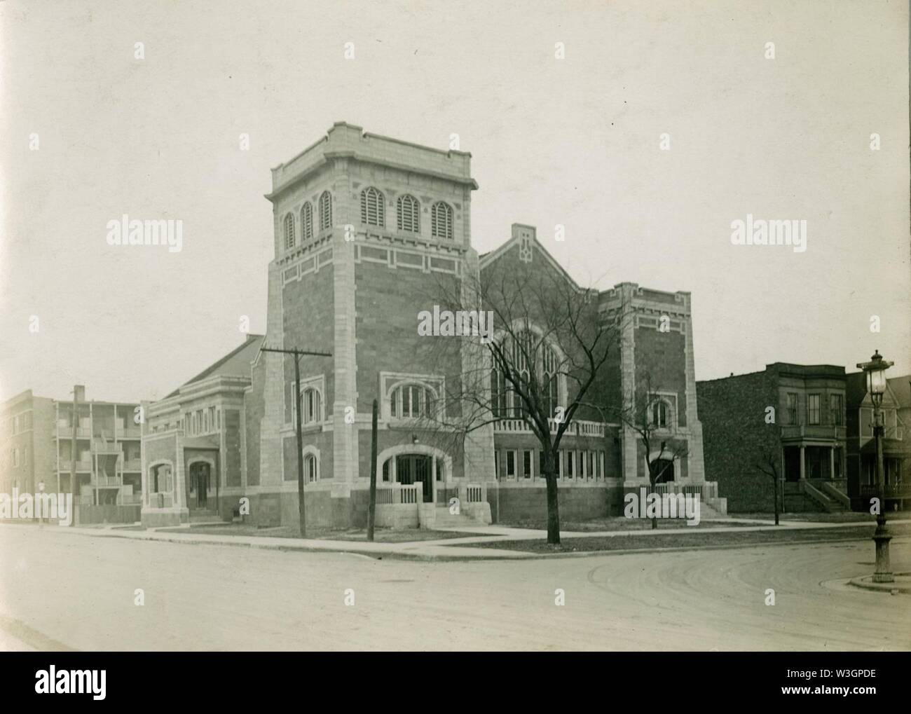 Building of the 20th century hi-res stock photography and images - Alamy