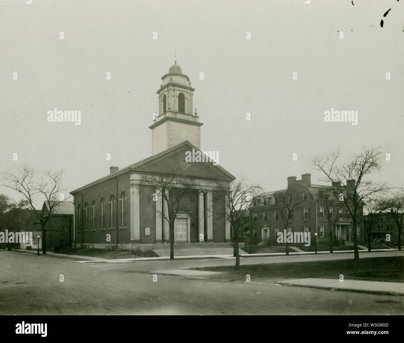 Midway church hi-res stock photography and images - Alamy