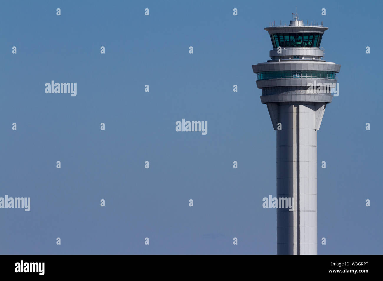 The air-traffic-control tower at Haneda Airport, Tokyo, Japan Stock ...