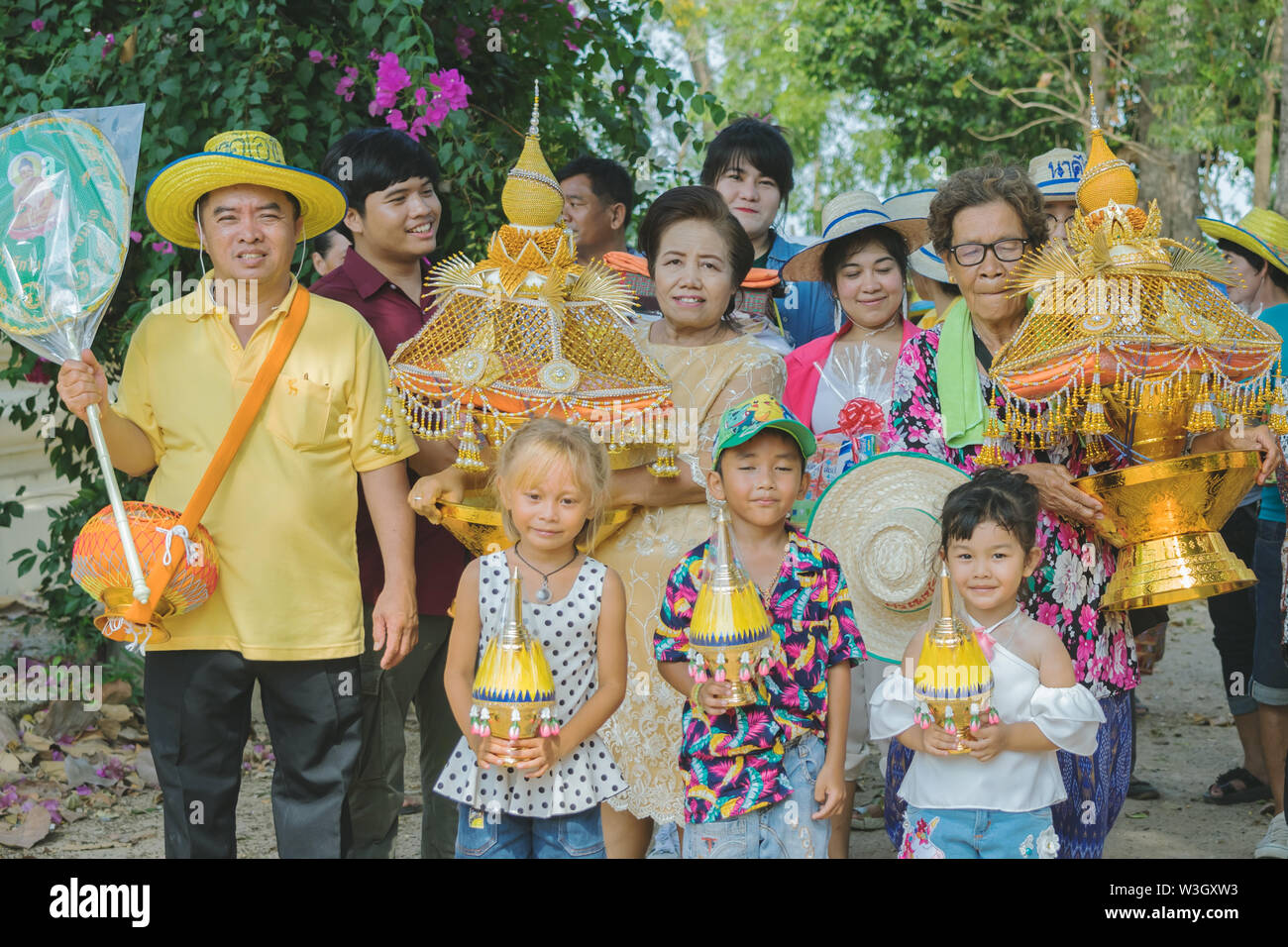 RATCHABURI-Thailand, April 14 : Ordination ceremony parade in buddhist ...