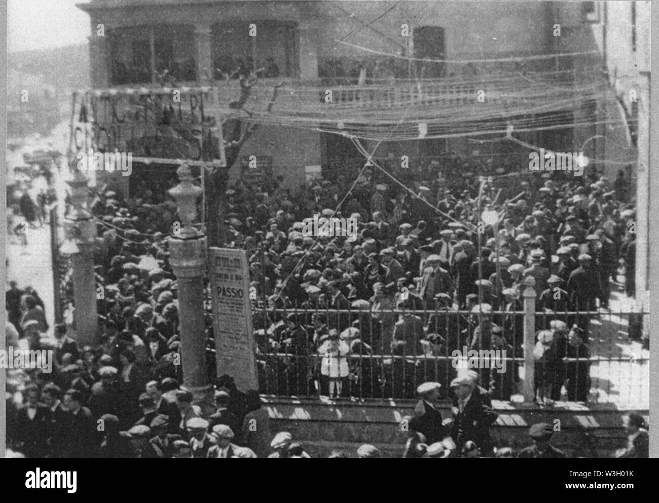 Circol hi-res stock photography and images - Alamy