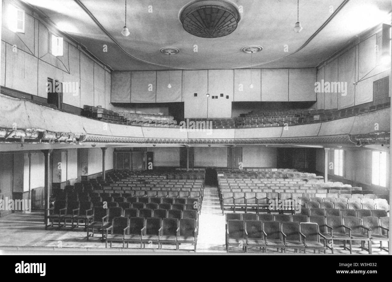 Circol hi-res stock photography and images - Alamy