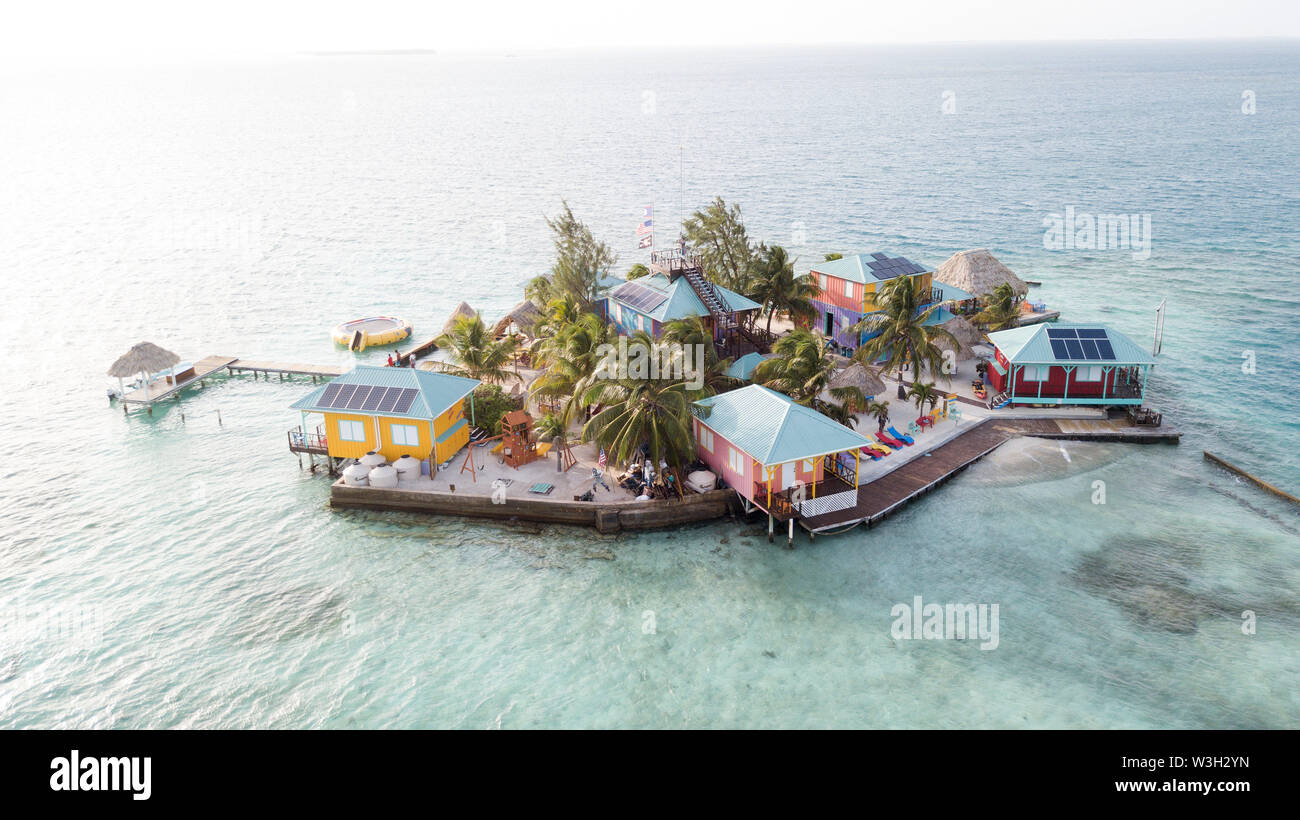 King leweys island resort hi-res stock photography and images - Alamy