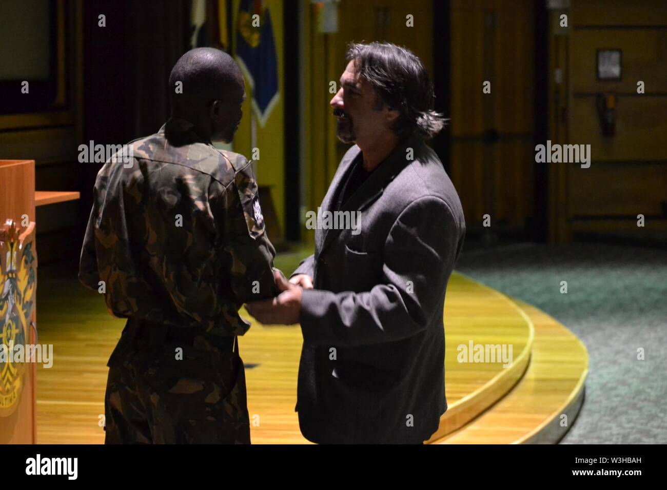 Class 65 DSC 0047 (18427125469 Stock Photo - Alamy