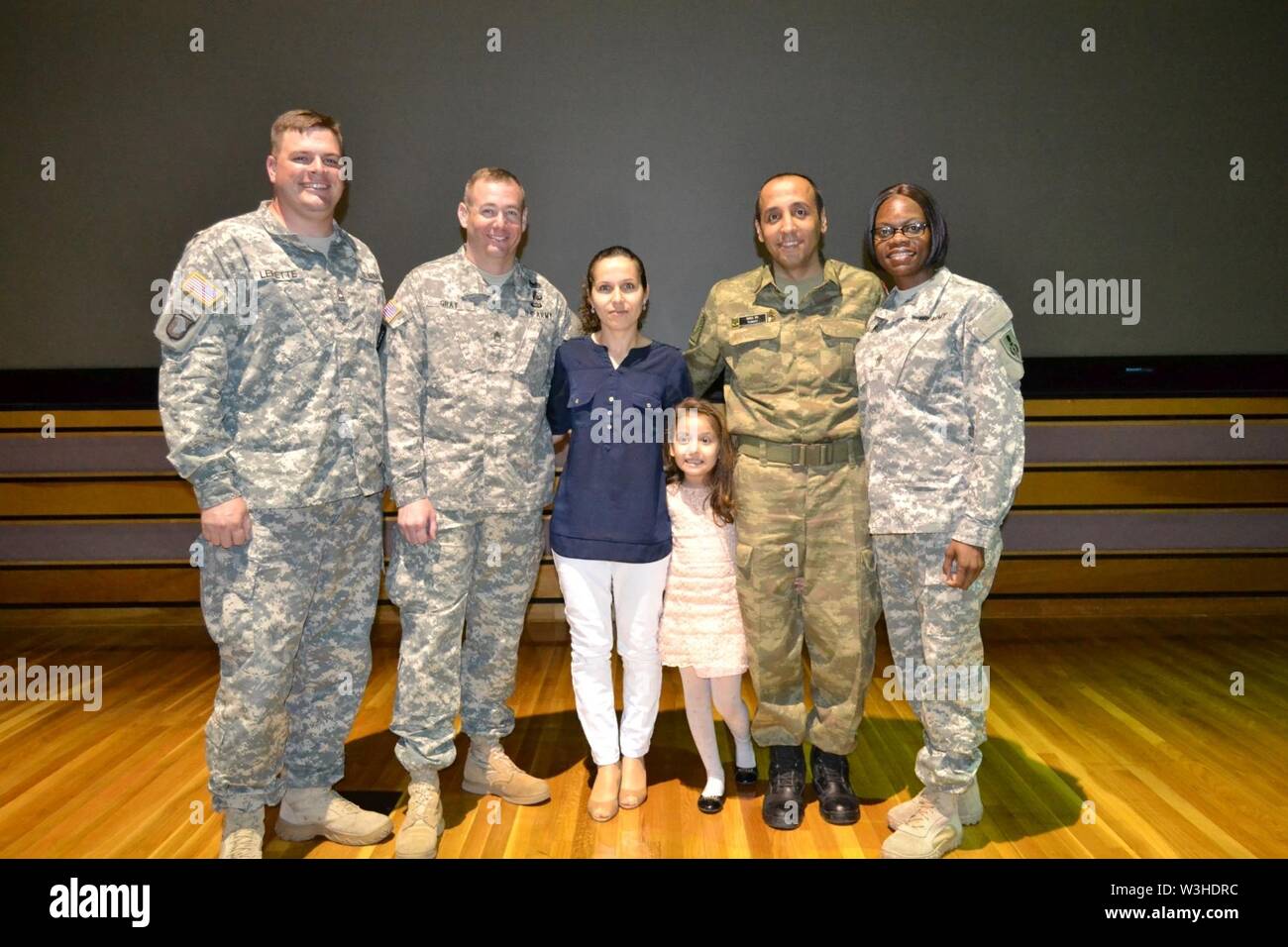 Class 65 DSC 0334 (18495273650 Stock Photo - Alamy