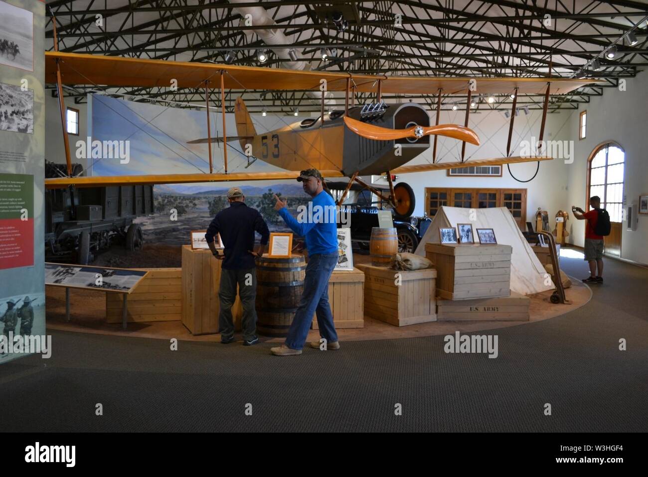 0855 hi-res stock photography and images - Alamy