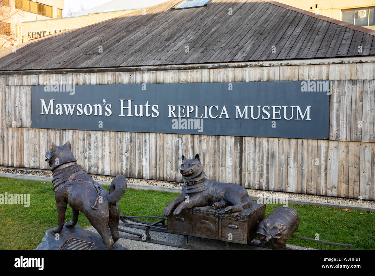 Mawson's huts hi-res stock photography and images - Alamy