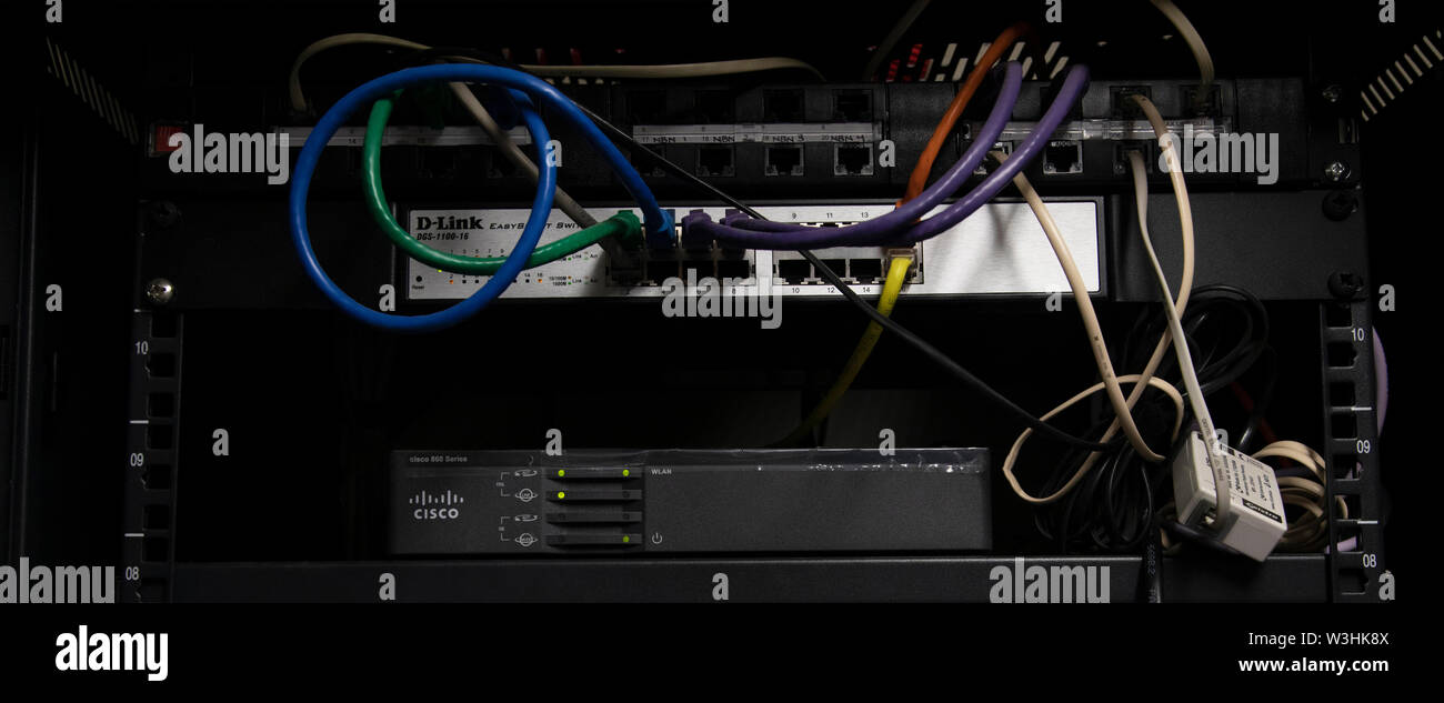 Link Computer High Resolution Stock Photography and Images - Alamy