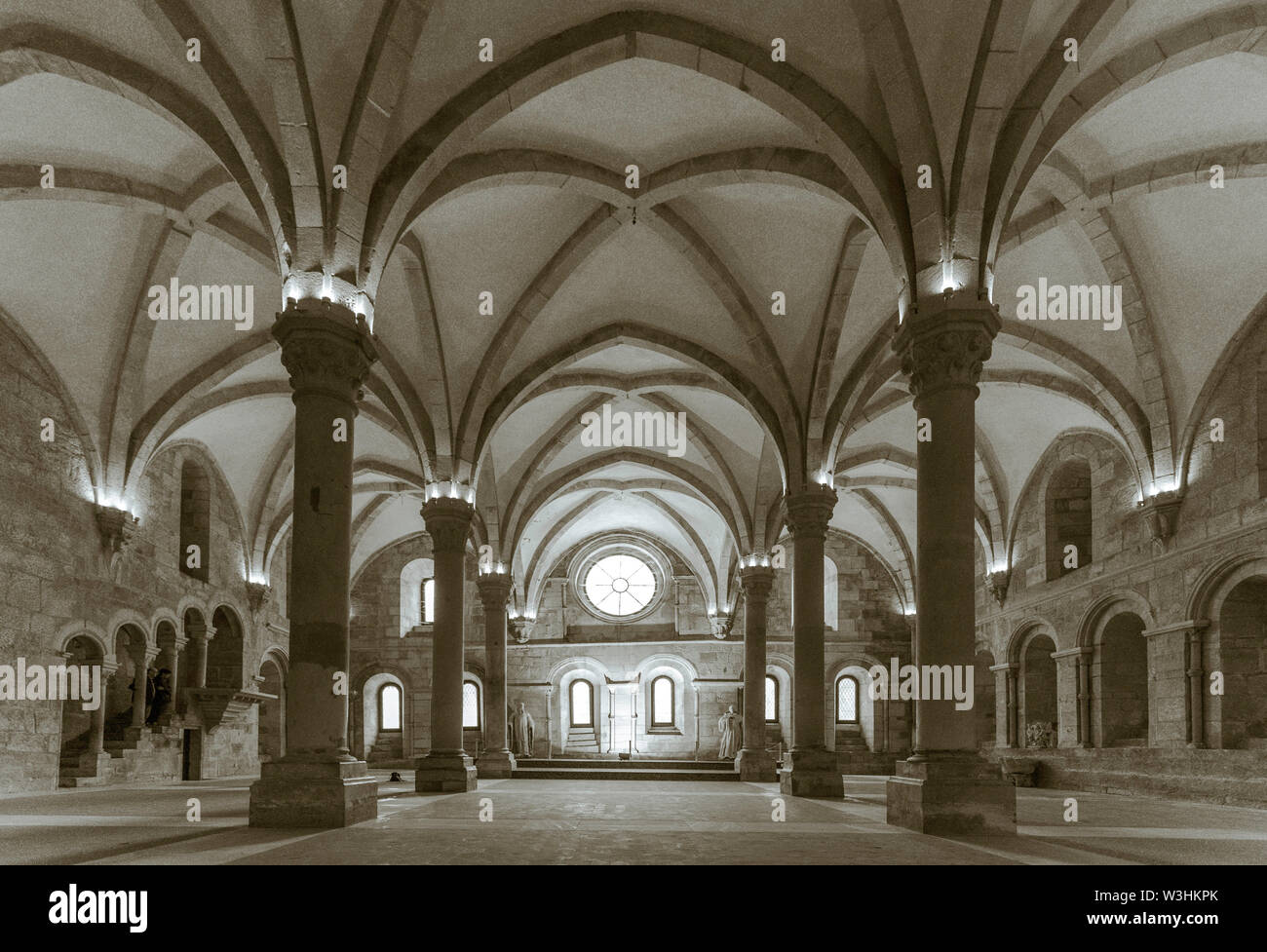 The refectory of the Alcobaca monastery Stock Photo - Alamy