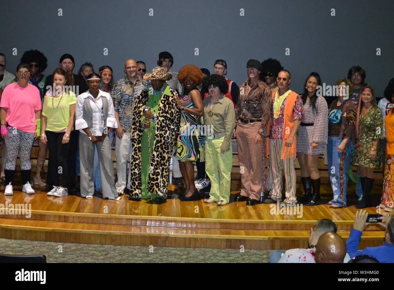 Class 2300 hi-res stock photography and images - Alamy