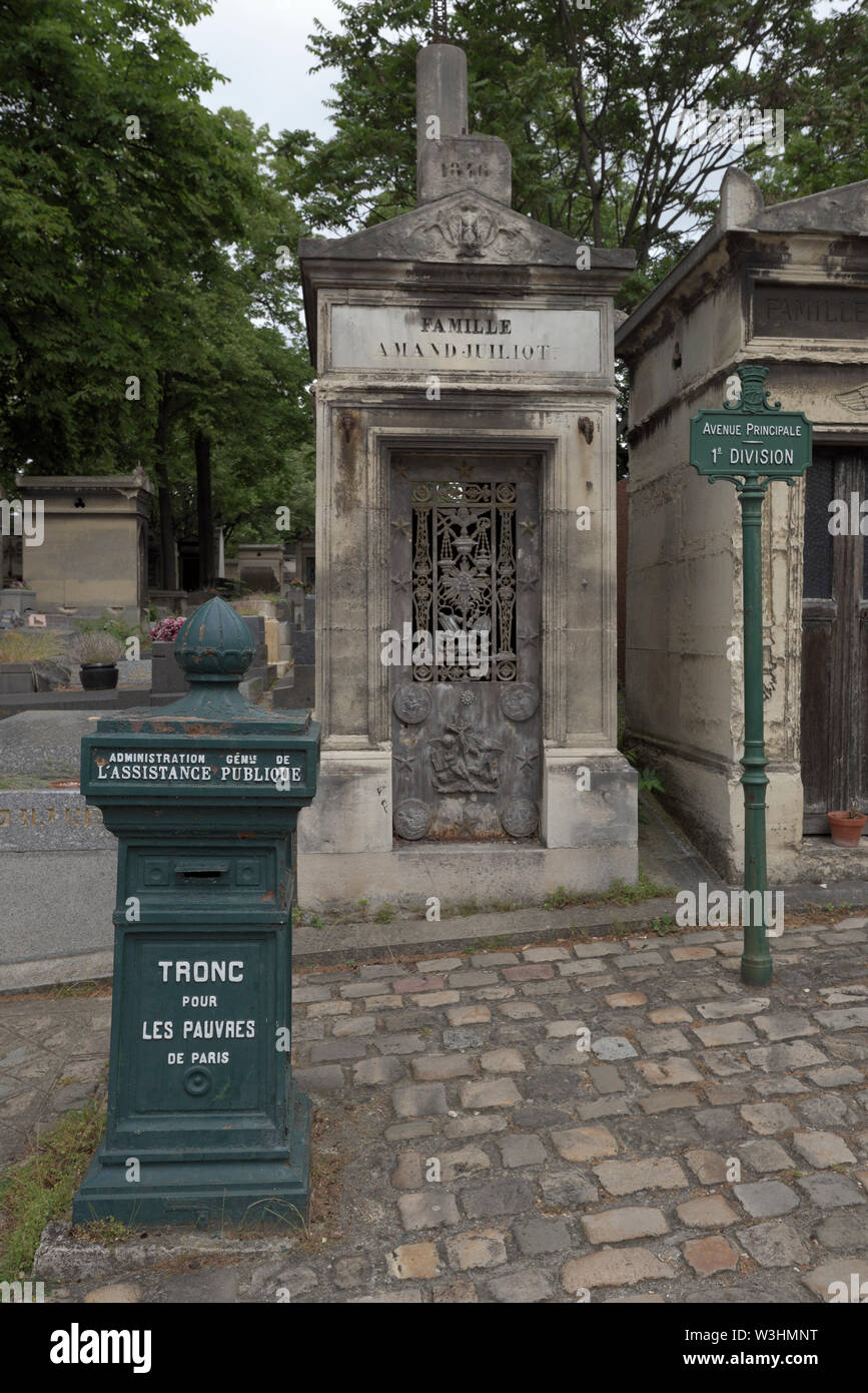 Poor cemetery hi-res stock photography and images - Alamy